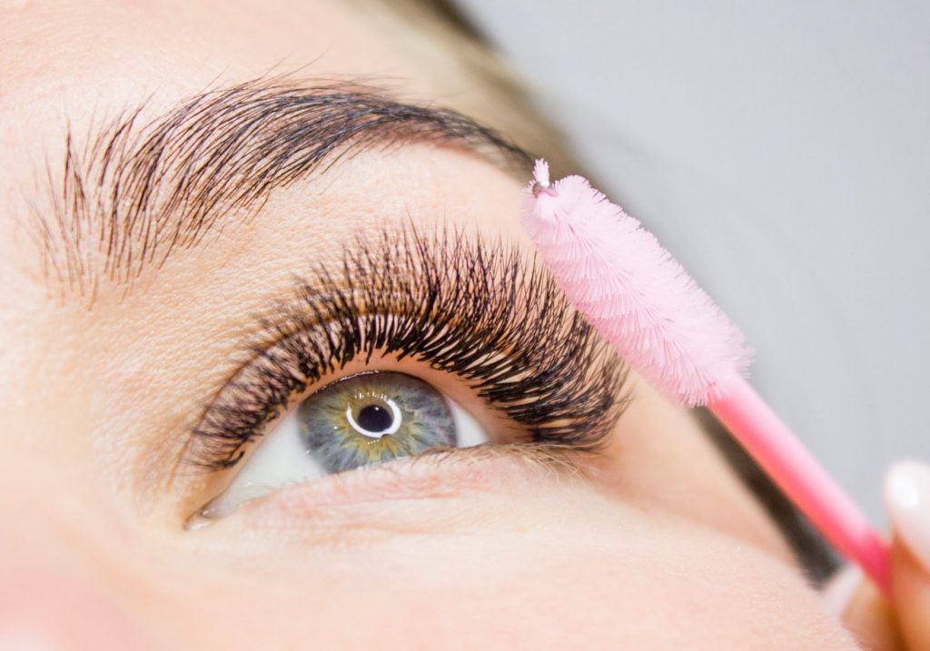 Περιποίηση Φρυδίων – FACEANDBODYMEDICAL.GR